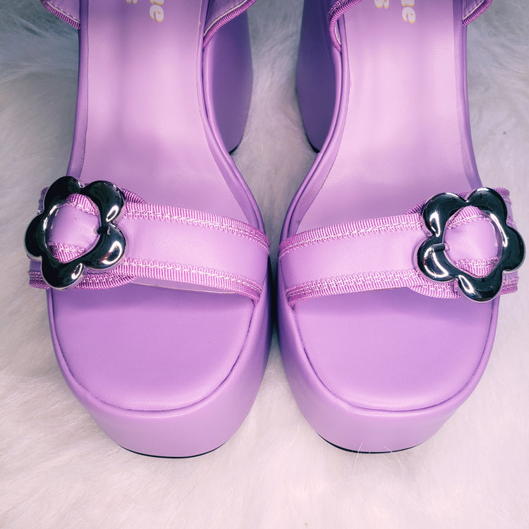 Ezra Purple Flower Platform Sandals – Nectarine Dreams LLC